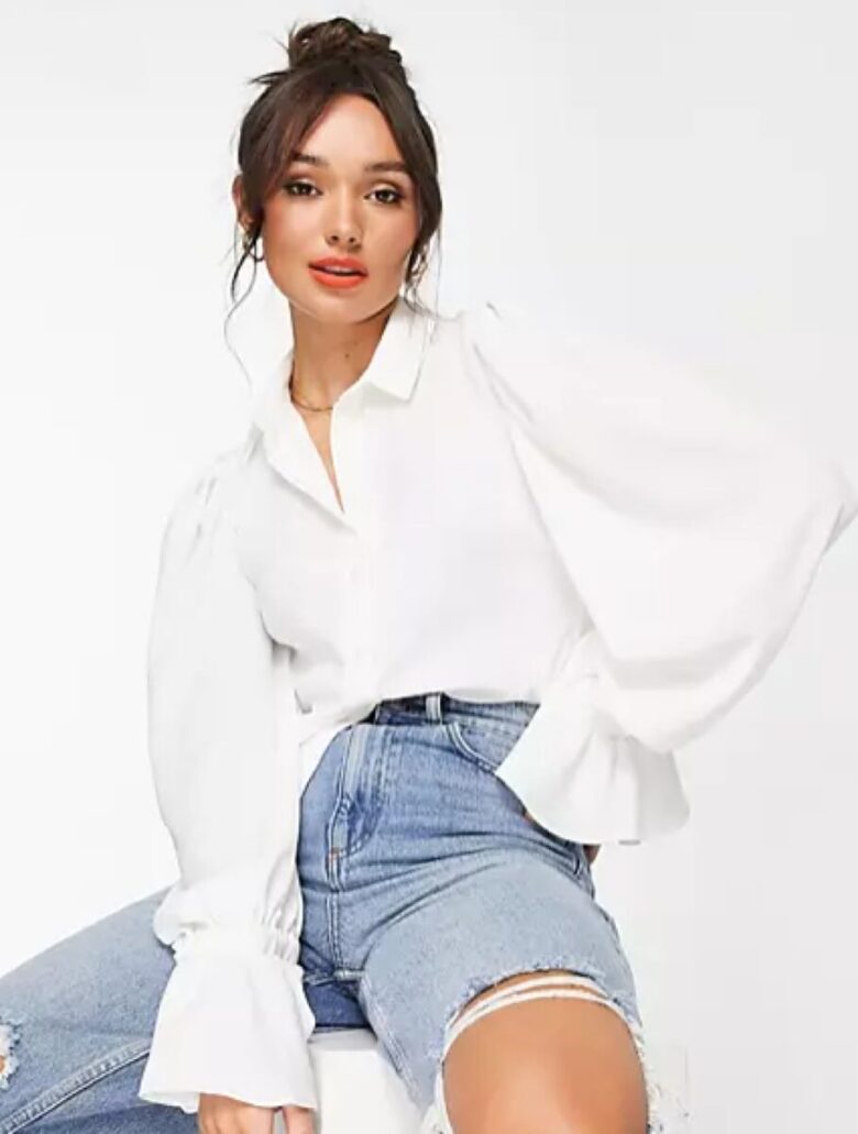 8 Camicette con maniche a sbuffo per un look romantico e femminile