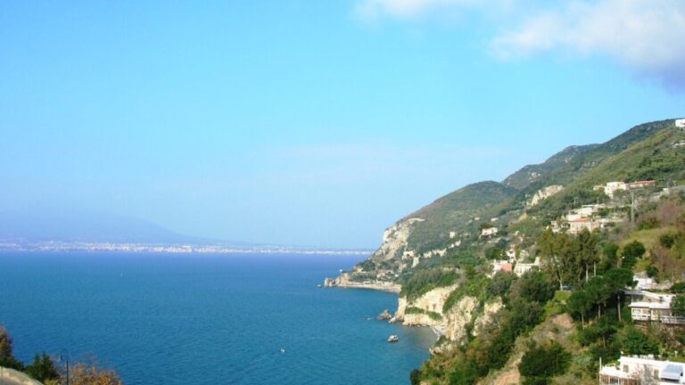 Vico Equense, la perla segreta della Costiera Sorrentina tra mare ...